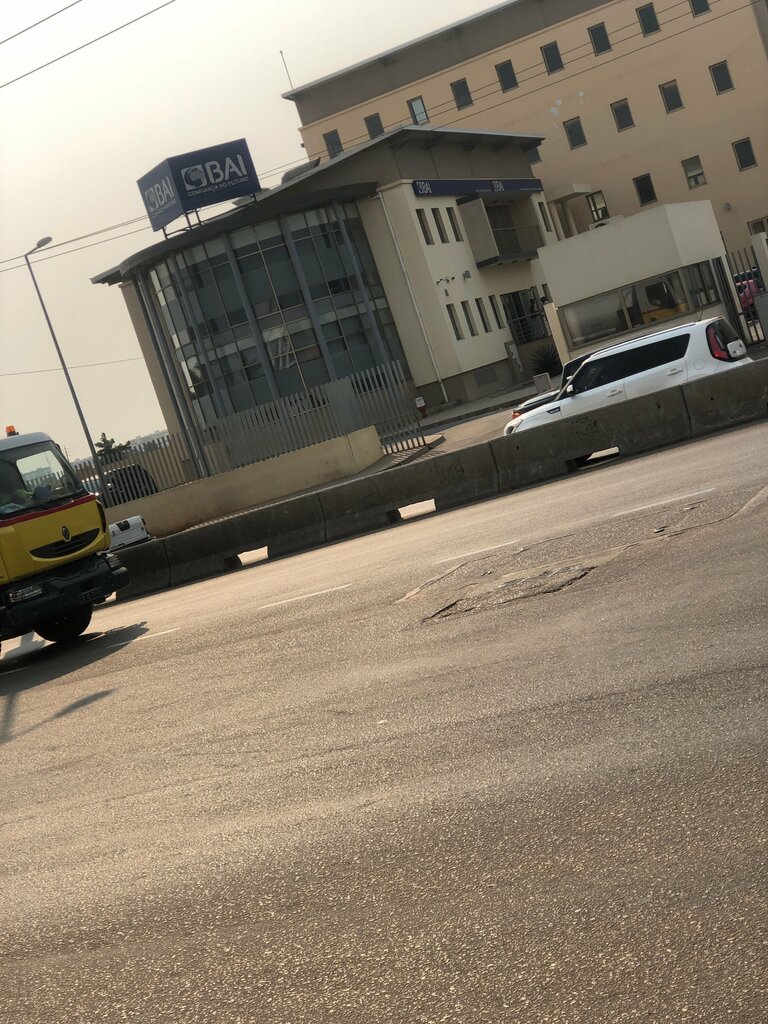 Banka Banco Angolano de Investimentos, Loanda, foto