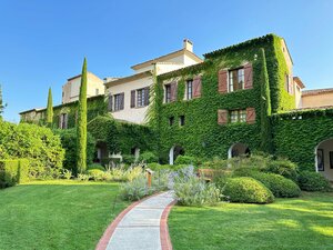 Château Saint-Martin & SPA (Hauts-de-France, Oise, Arrondissement de Senlis, Lagny-le-Sec, Avenue des Templiers), otel