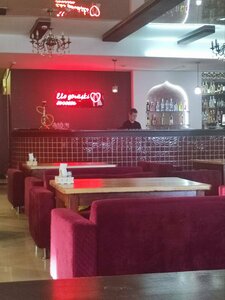 Vstrecha (Traktovaya ulitsa No:22, derevnya Khokhryaki), kafe  Udmurtiya'dan