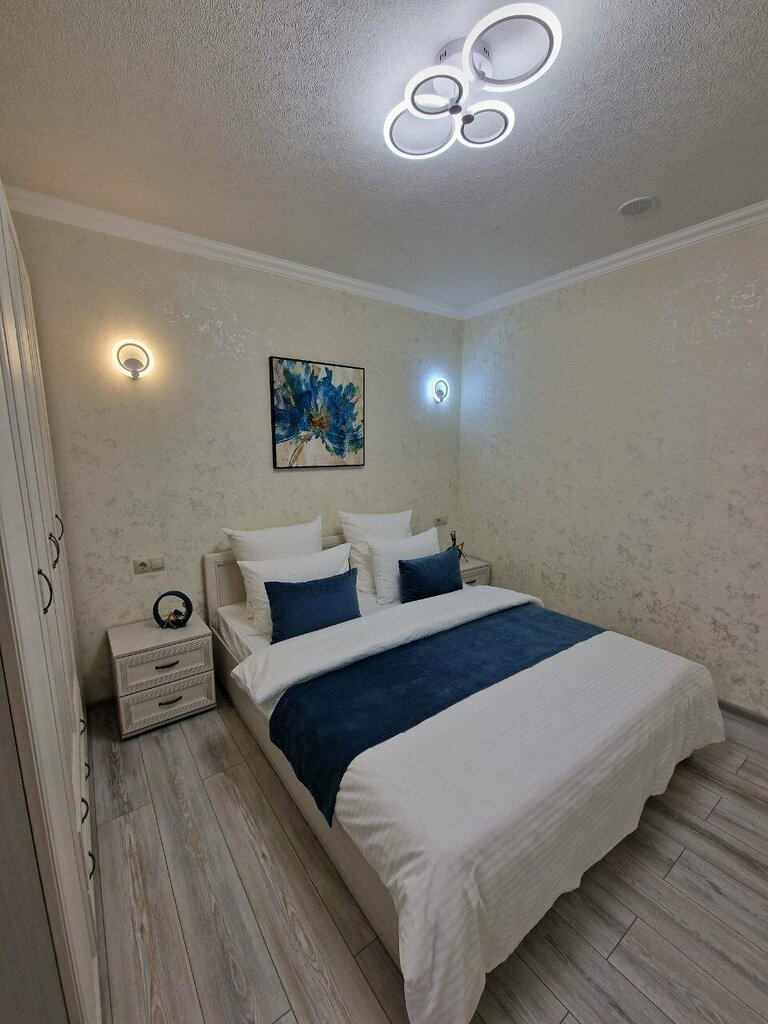 Kısa süreli konaklama Flatirini on Shamilia Dzhikaeva 6a, Vladikavkaz, foto