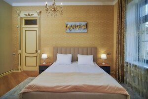 Villa Raigond (prospekt Lenina No:19, Kislovodsk), otel  Kislovodsk'tan