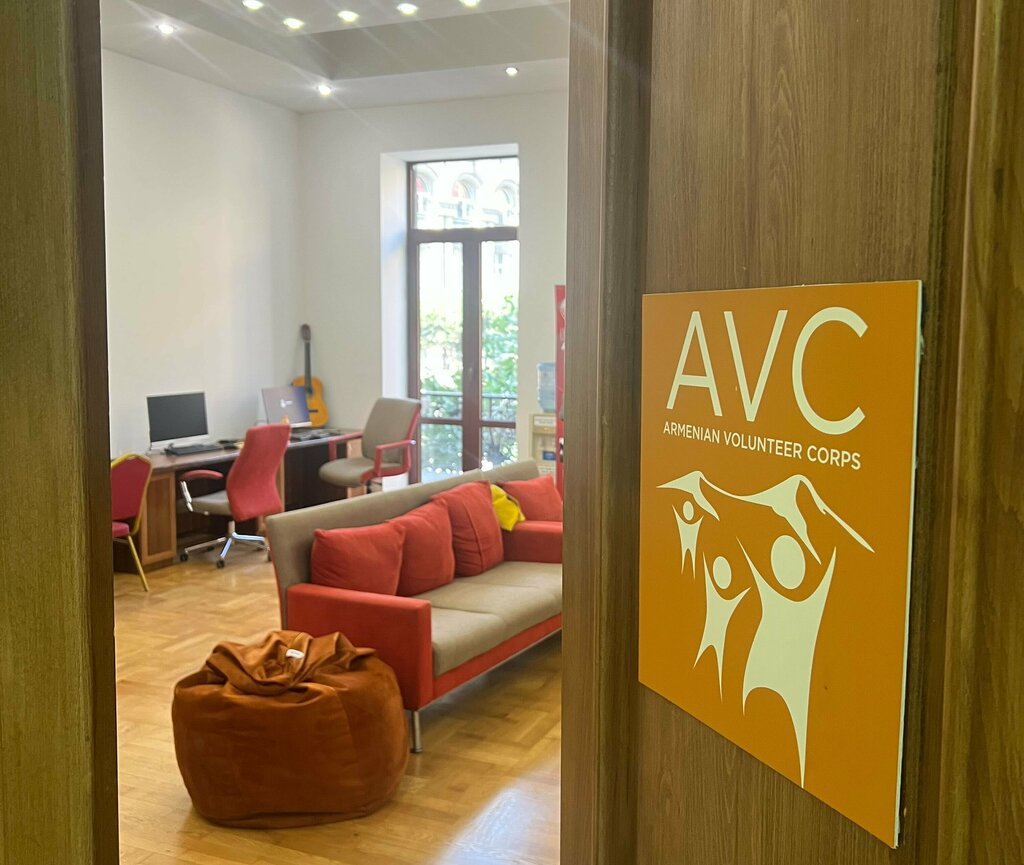 Gönüllü kuruluşlar Armenian Volunteer Corps, Erivan, foto