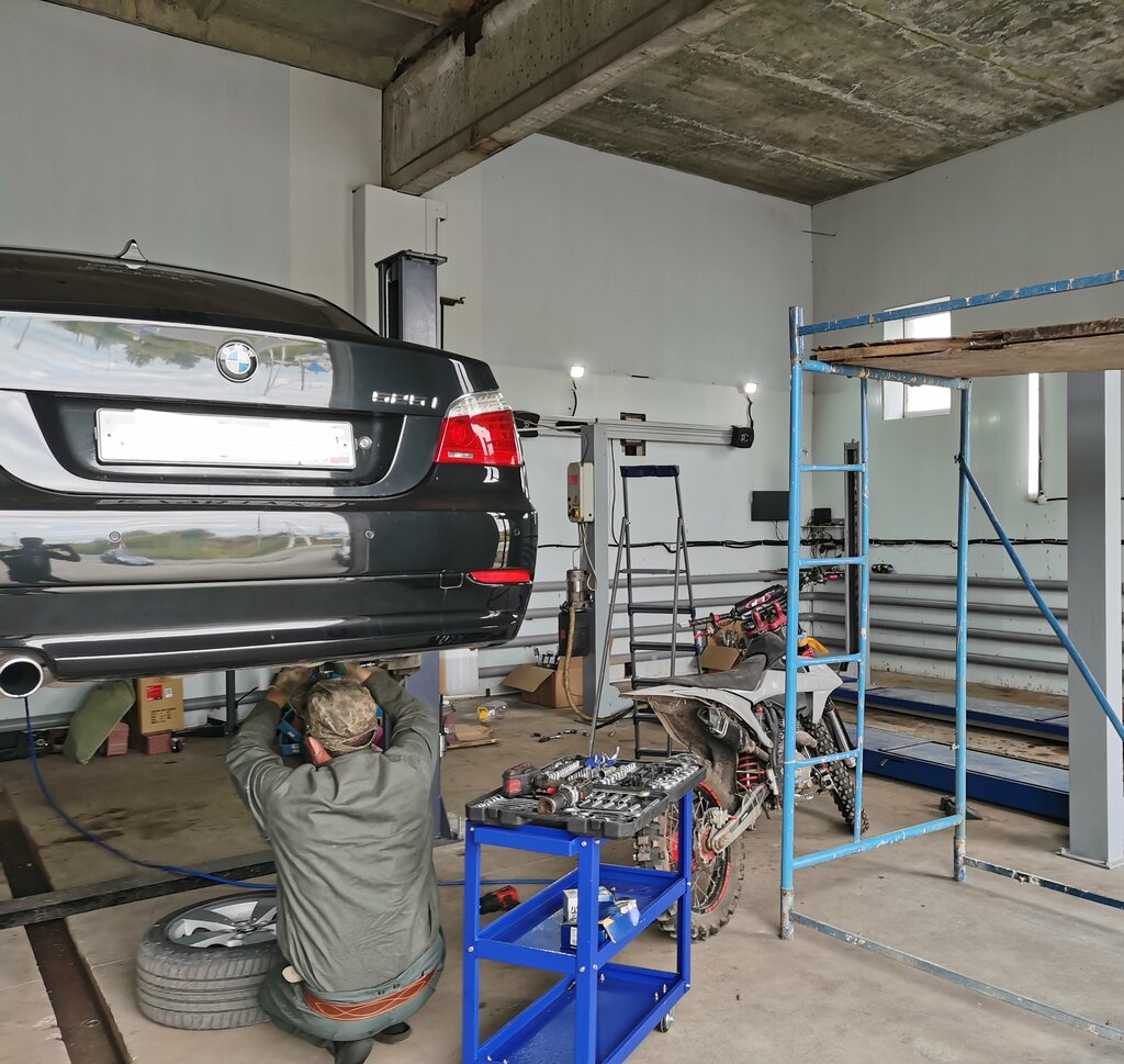 Otomobil servisi Auto Complex, Kanash, foto