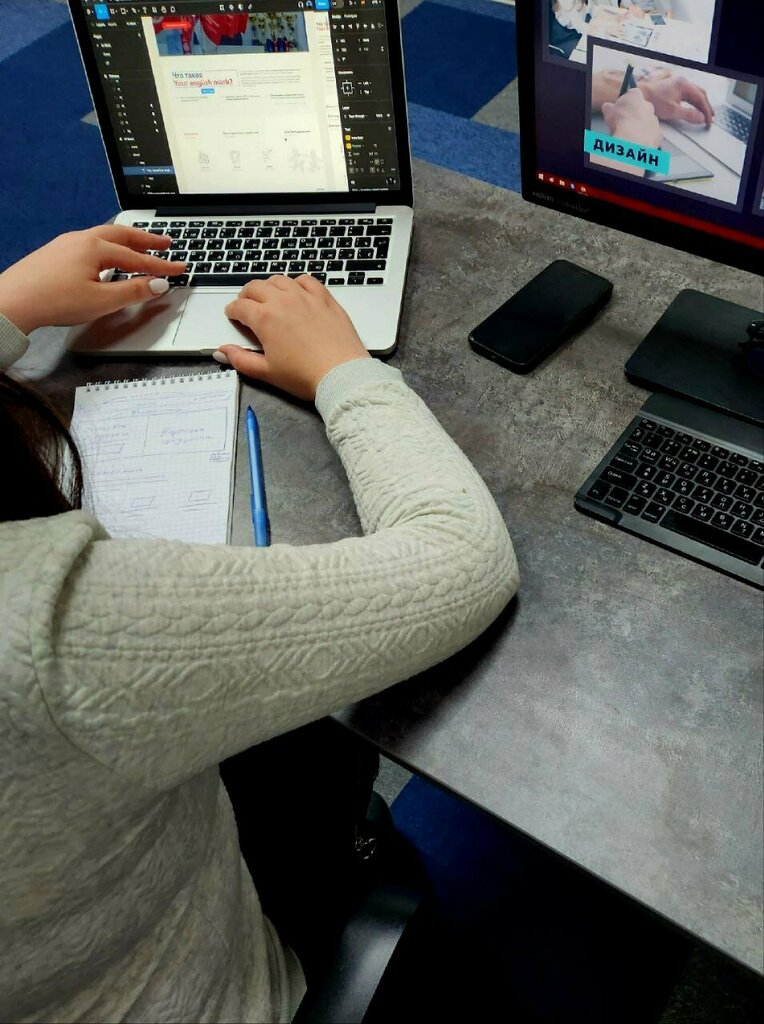 i̇nternet pazarlama şirketi Creative Promotion, Saint‑Petersburg, foto