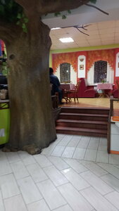 Kedrovy Dom (Kedrovaya ulitsa No:1, derevnya Konets-Bor), kafe  Permski krayından