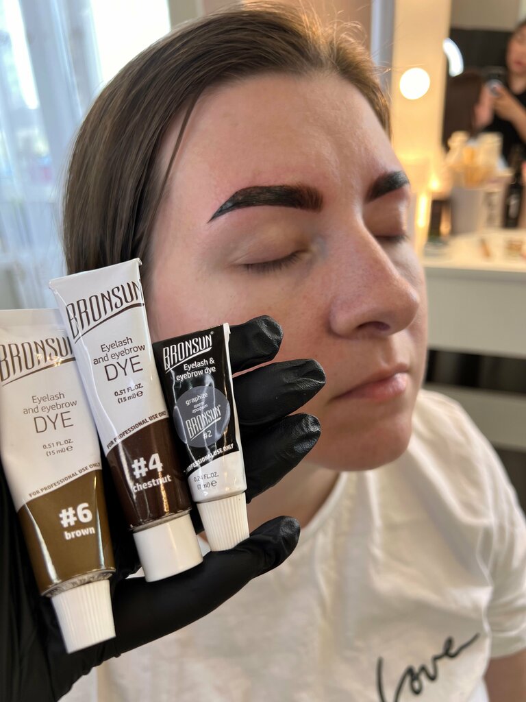 Kaş ve kirpik salonu Pro Brows, Saint‑Petersburg, foto