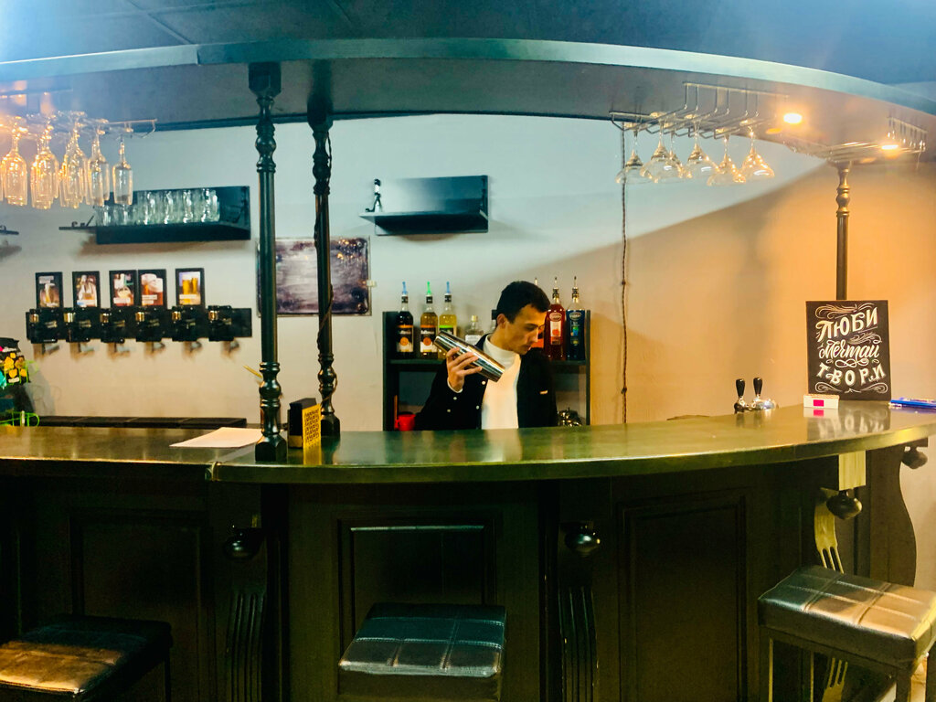 Bira dükkanı Берг паб, Tver, foto