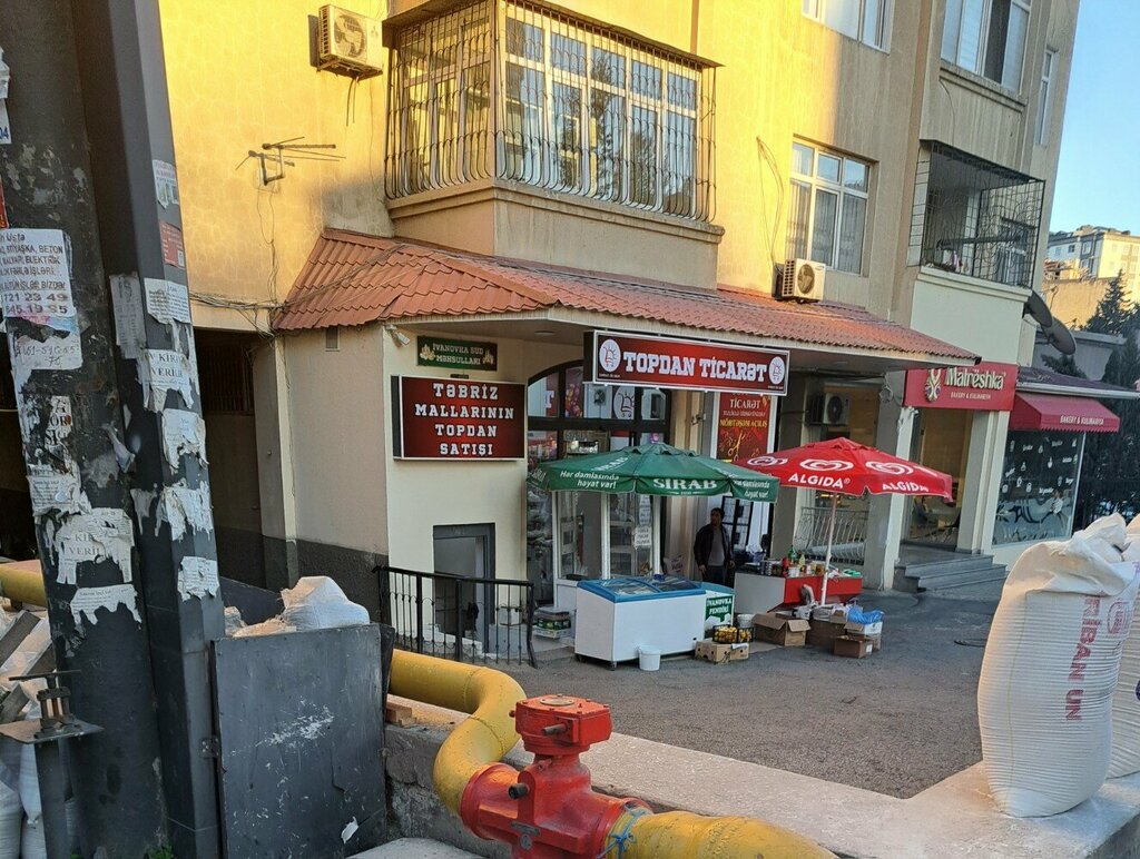 Market Un-kepek topdan satish, Bakü, foto