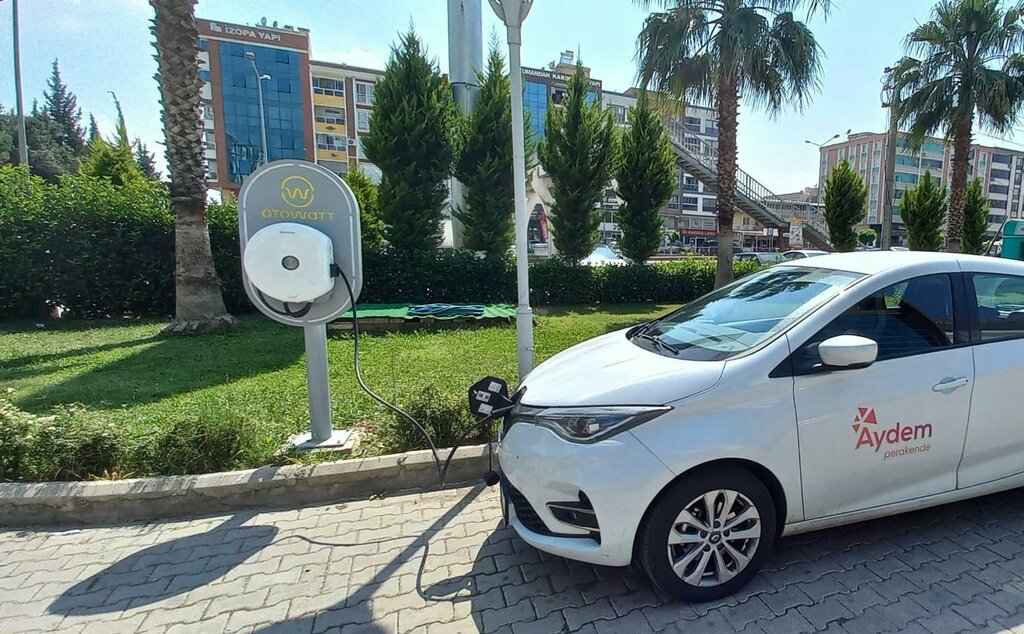 Elektrikli oto şarj istasyonları OtoWatt, Torbalı, foto