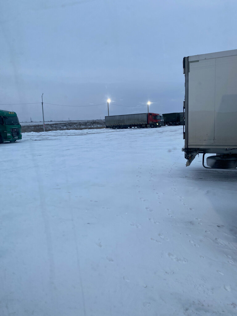 Otoparklar Автостоянка, Saratovskaya oblastı, foto