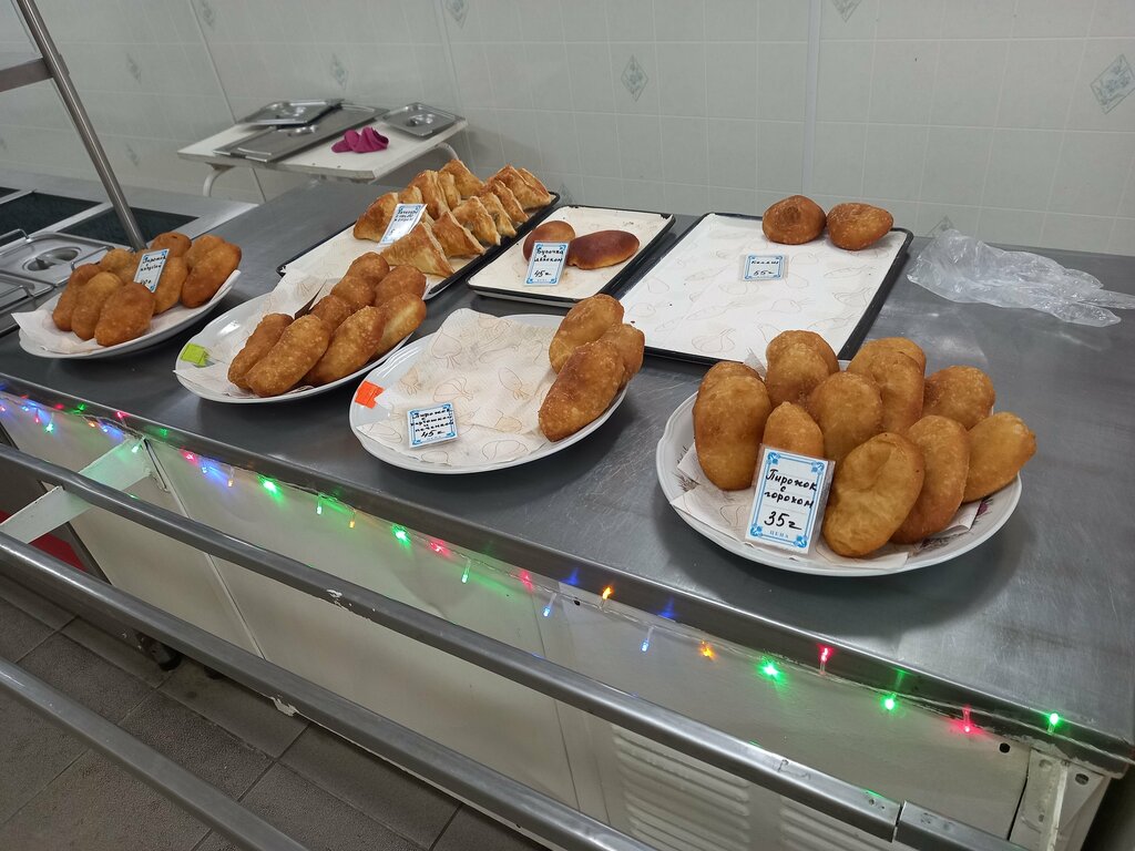 Kantin, yemekhane Три девицы, Krasnodarski krayı, foto