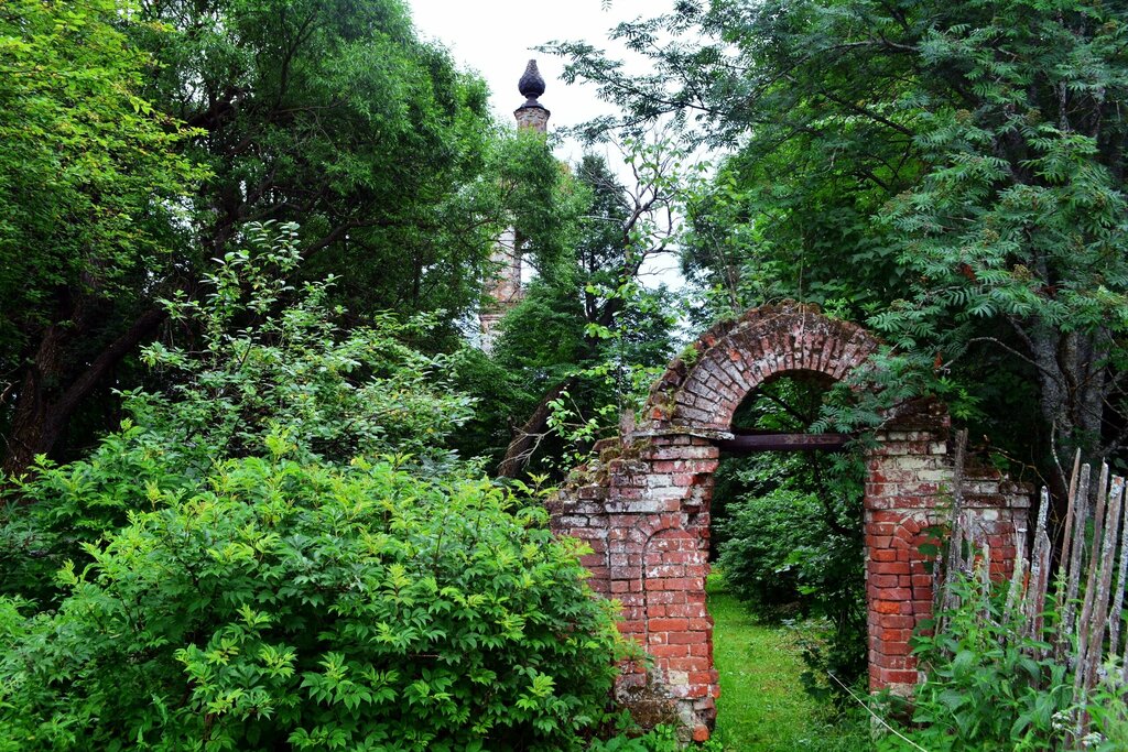 Ortodoks kiliseleri Церковь Николая Чудотворца, Yaroslavskaya oblastı, foto