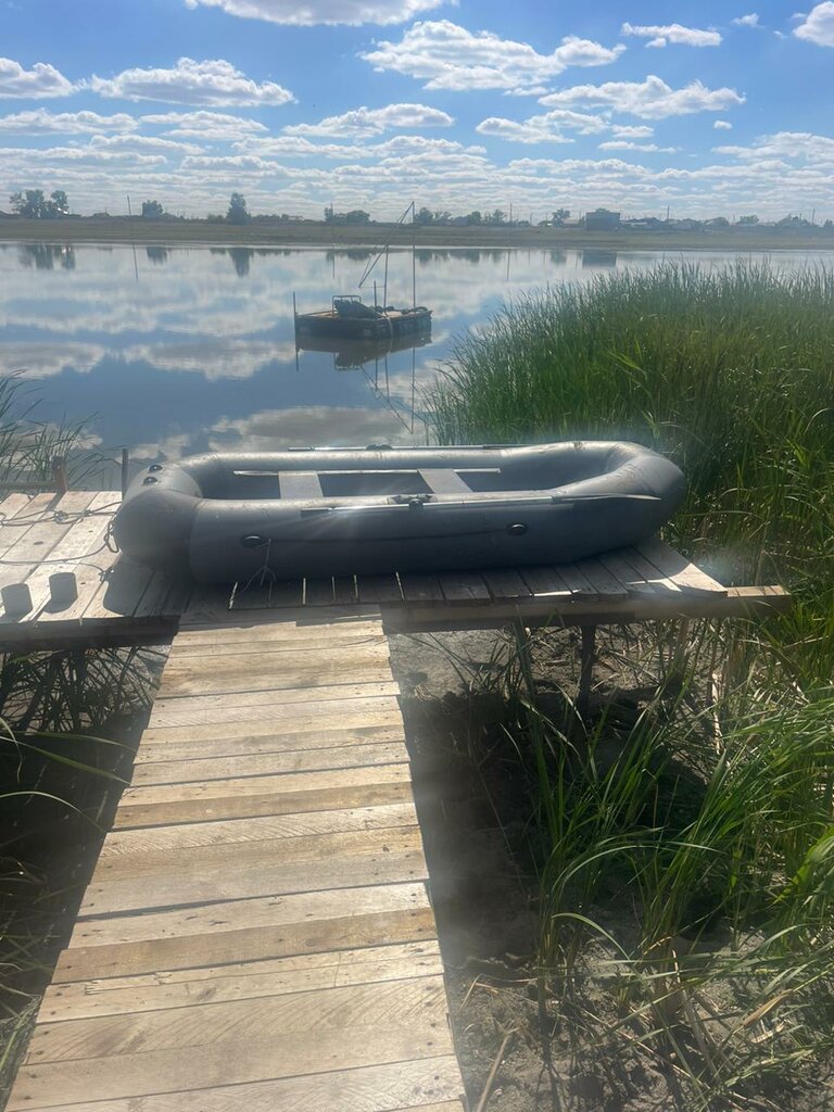 Balık çiftçiliği ve toptancıları Fish Place, Akmola eyaleti, foto