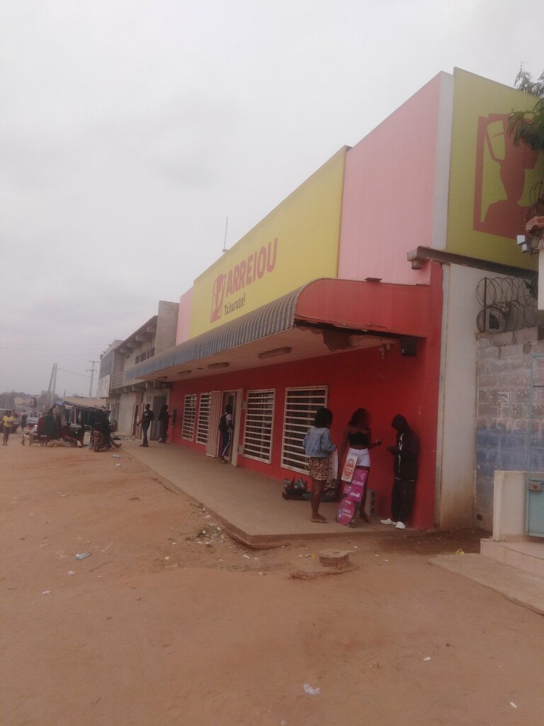 Süpermarket Arreiou Camama I, Loanda, foto