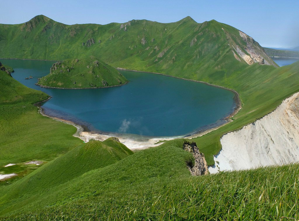 Volkan Вулкан Ушишир 338 метров, Sahalin Bölgesi, foto