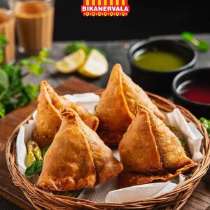 Bikanervala (Dhubian Tower, Majaz 2, Al Majaz), kafe  Sharjah'tan