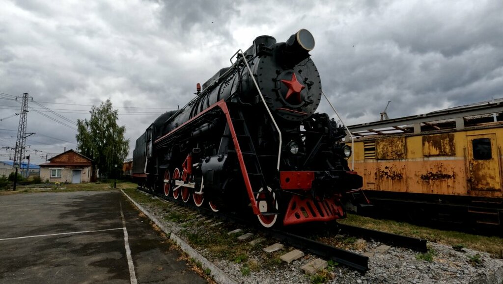 Teknoloji anıtı Паровоз Л-4319, Kungur, foto
