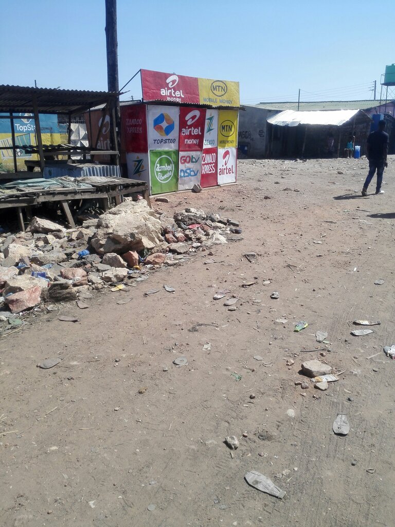 Cep telefonu ve aksesuarları satış mağazaları MTN Mobile Money Kiosk, Lusaka, foto