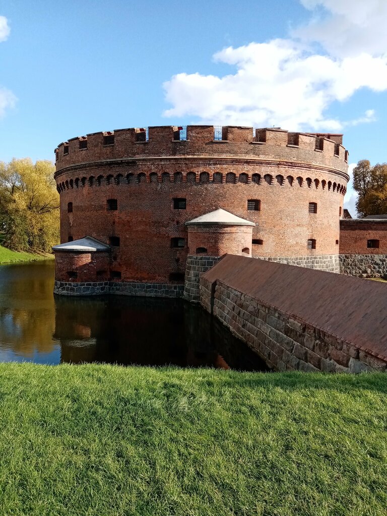 Konut blokları Нахимовский квартал, Kaliningrad, foto