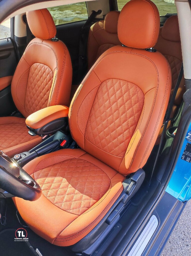 Oto döşeme Tltuning_salon, Tolyatti (Togliatti), foto