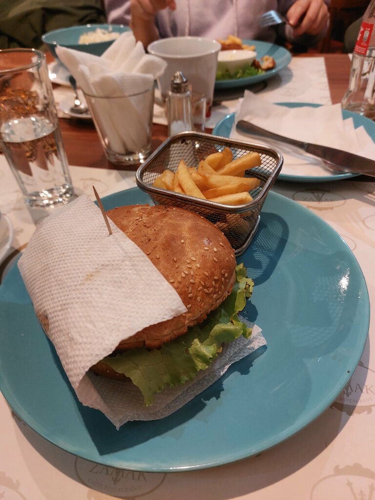 Kafe Kafe-Restoran Zamak, Semendire, foto