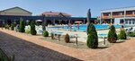 Na More (Kommunisticheskaya ulitsa No:50, posyolok Kuchugury), otel  Krasnodarski krayından