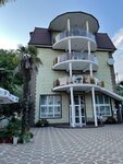 Гостевой дом Круиз (Olkhovaya Street No:12А), otel  Soçi'den