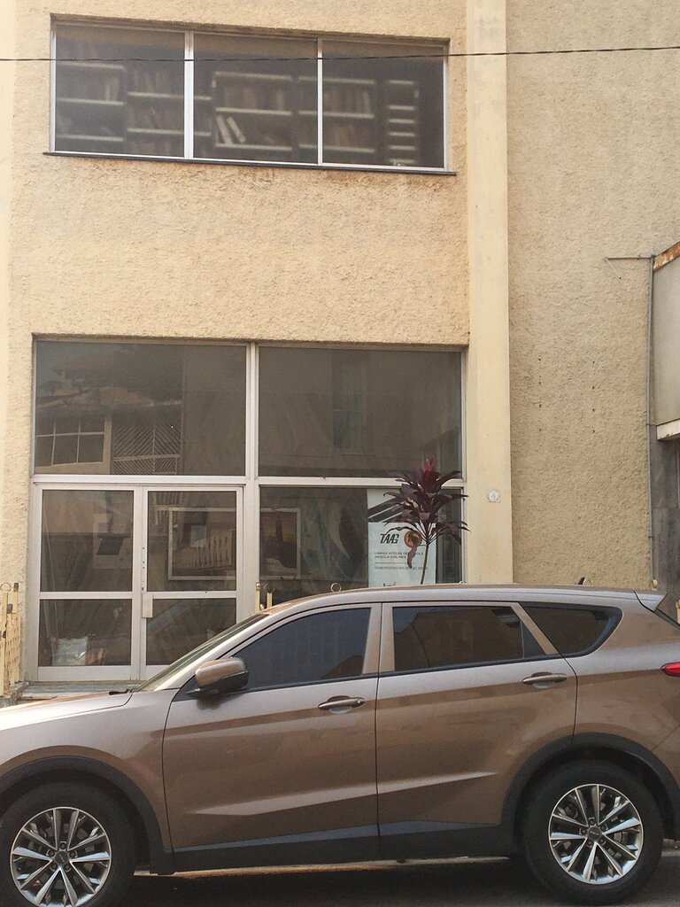 Telekomünikasyon firmaları OMP Produções, Loanda, foto