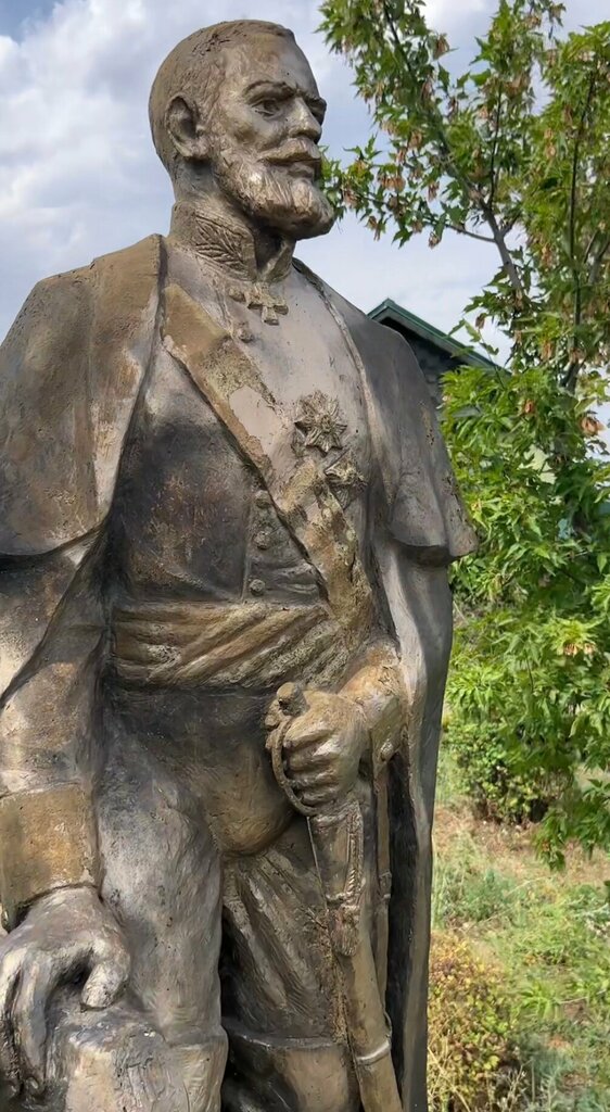 Park, sokak heykeli Памятное дерево, Volgogradskaya oblastı, foto