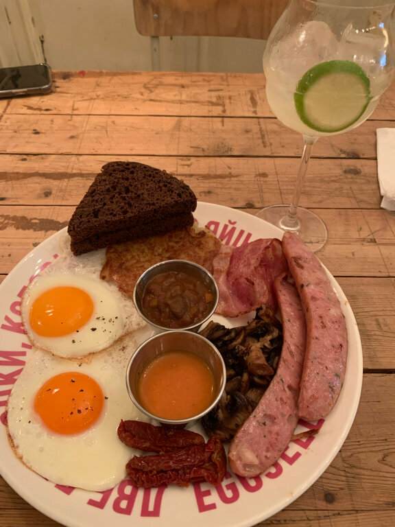Restoran Eggsellent, Moskova, foto