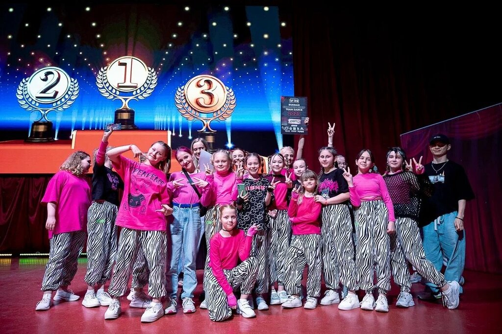 Dans okulları Ang Family, Solneçnogorsk, foto