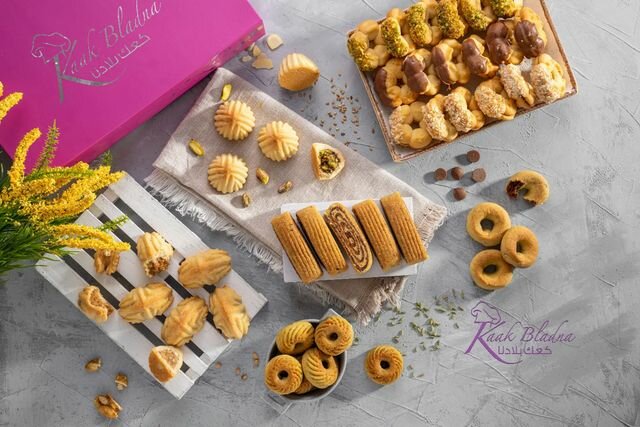 Pasta, şekerleme ve tatlı Kaak Bladna Sweets, Abu Dabi, foto