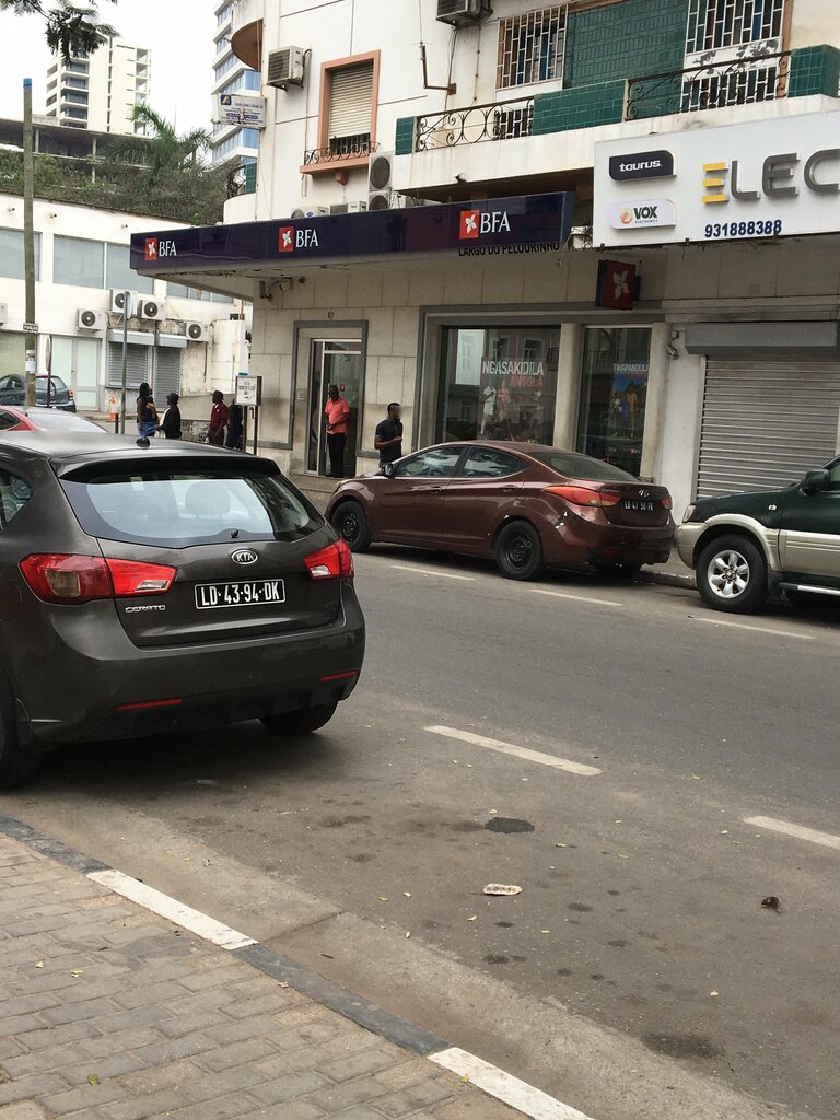 Banka Bfa, Loanda, foto