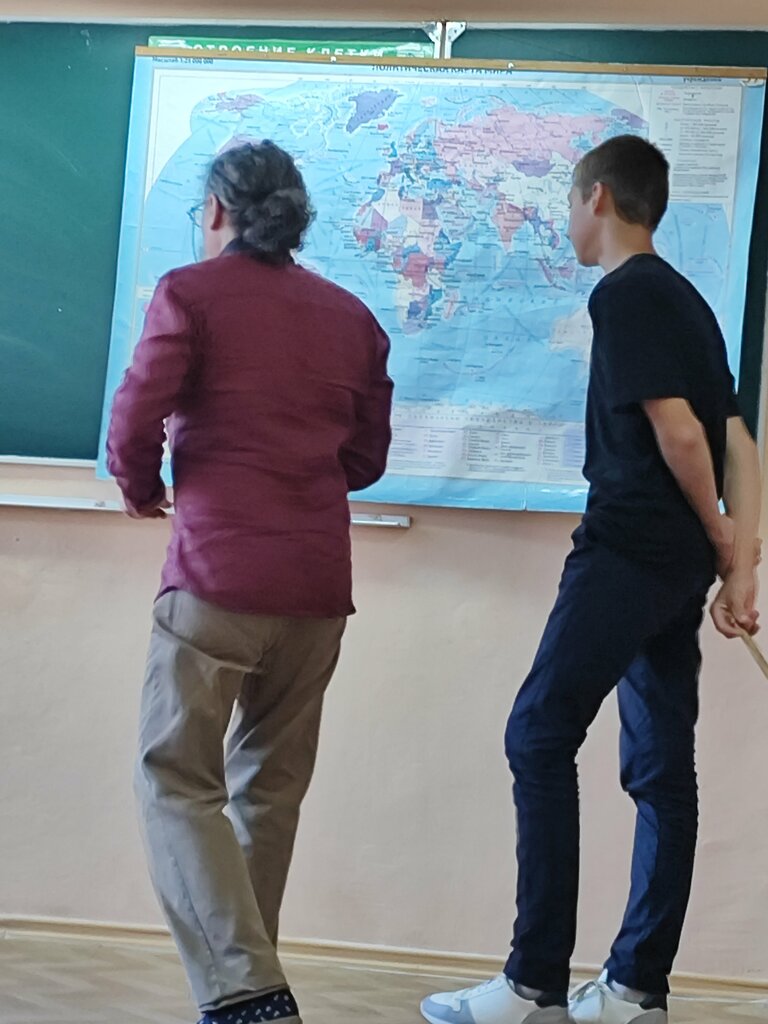 Ortaokul Plyusskaya Srednyaya shkola, Pskovskaya oblastı, foto