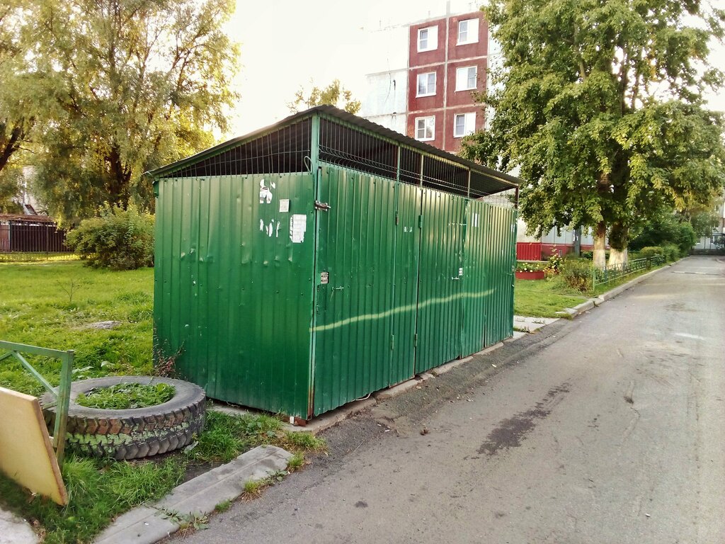 Çöp alanları Trash and garbage disposal area, Velikiy Novgorod, foto