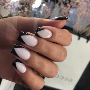 Fiolet Nails (Yaryginskaya Embankment No:15), manikür-pedikür  Krasnoyarsk'tan