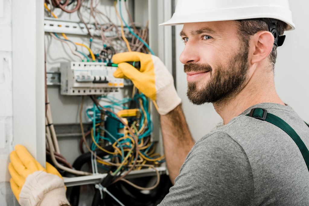 Elektroteknik ürün ve ekipman firmaları SKM-Electro, Moskova, foto