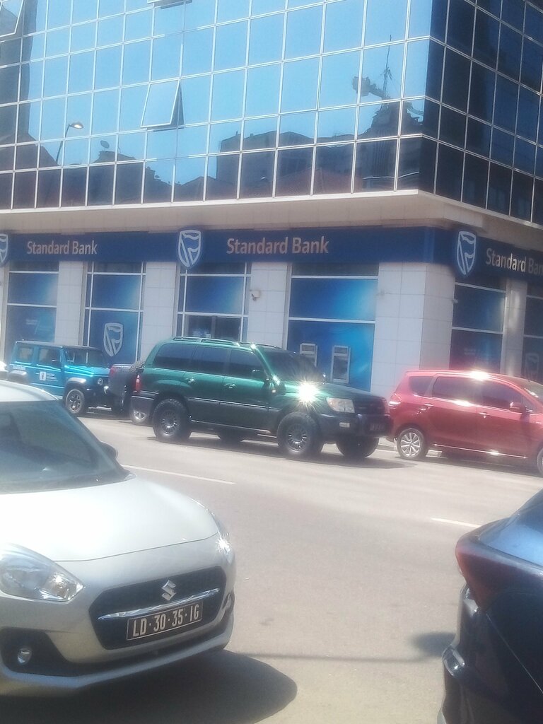 Banka Standard Bank, Loanda, foto
