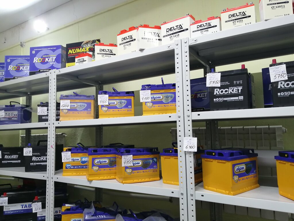 Otomobil yedek parçaları Аккумулятор, Soroçinsk, foto