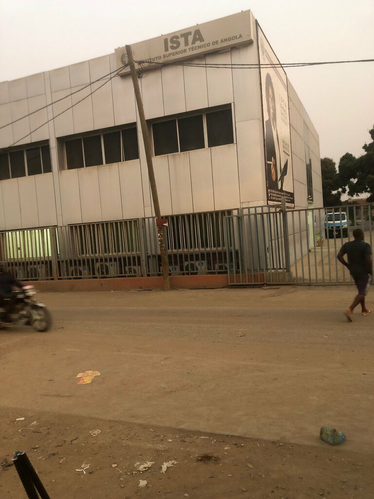 Üniversiteler Instituto superior tecnico de angola, Loanda, foto