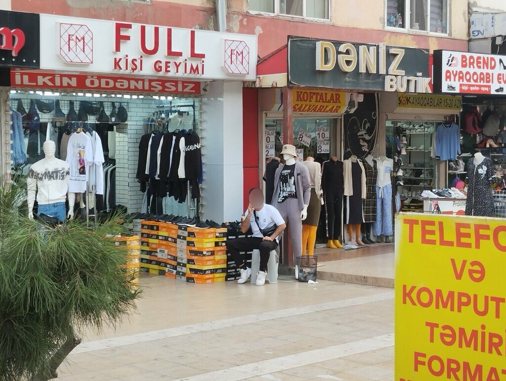 Giyim mağazası Memi, Bakü, foto