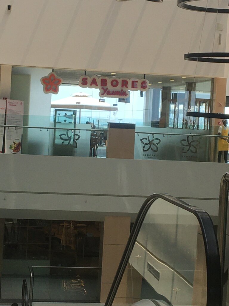 Restoran Sabores Yasmin, Loanda, foto
