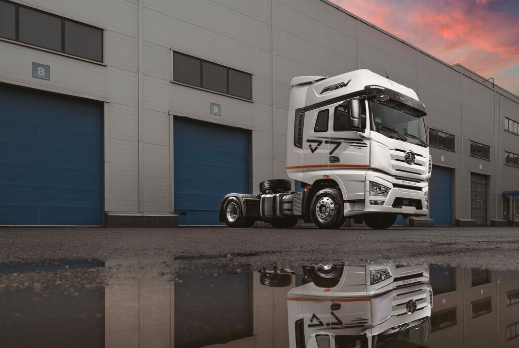 Kamyon ve ağır vasıta satış ve servis firmaları Td-specautotechnika, Moskova, foto