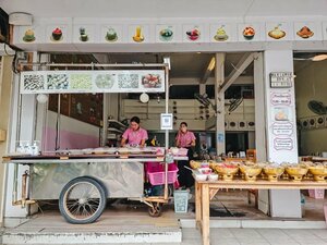 Wanlamun (Mueang Phuket, Phuket Road), kafe  Phuket'ten