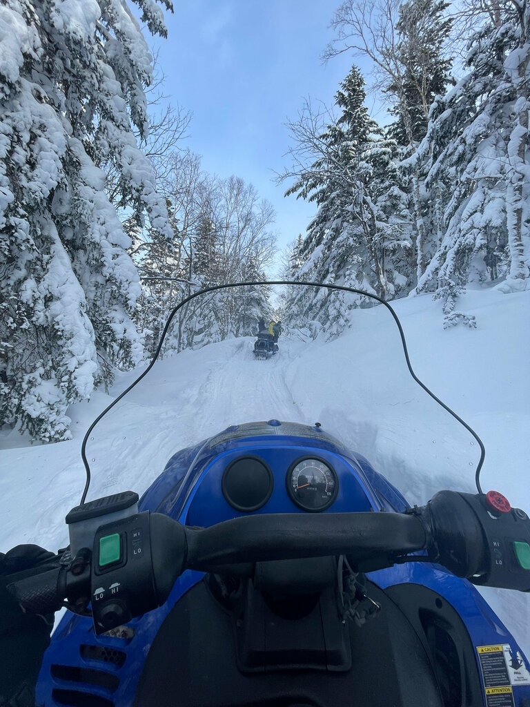 Motosiklet pisti Гризли, Sahalin Bölgesi, foto