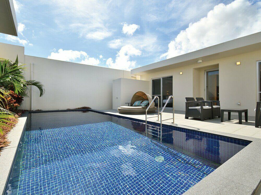 Otel The Pool & Sauna Villa Motobu, , foto