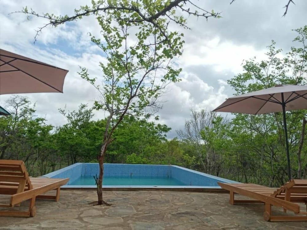 Otel Mikumi Faru Luxury Tented Campsite, Dünya, foto
