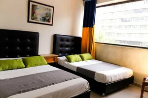 Hotel Los Cerros de Bogotá (Bogotá, Carrera 9, 19-19), otel  Bogota'dan