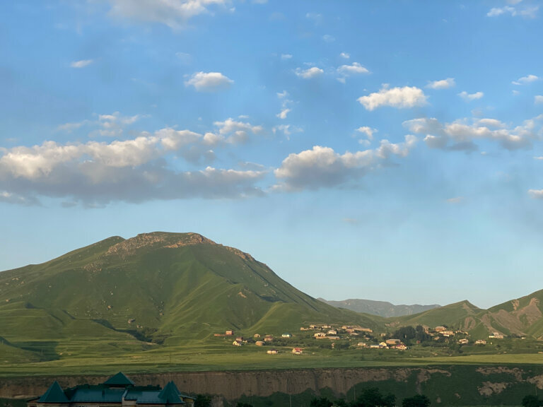 Dağ zirvesi Vatsil Zirvesi, Dağıstan, foto