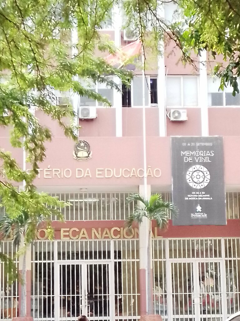 Özel okul Minitério da Educação, Loanda, foto